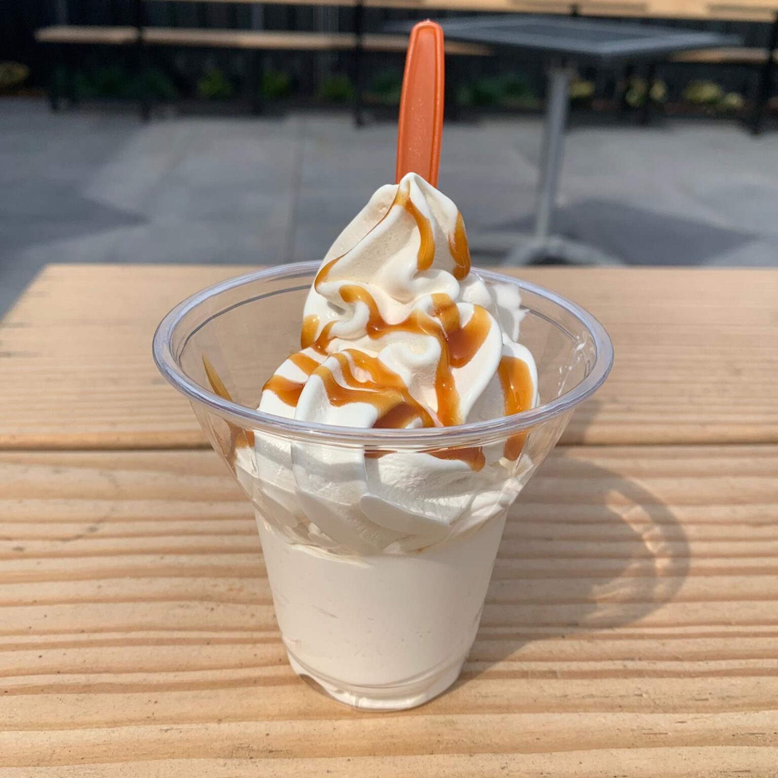 Sundae Toffee Caramel – Bij Ons Vaassen – Catering
